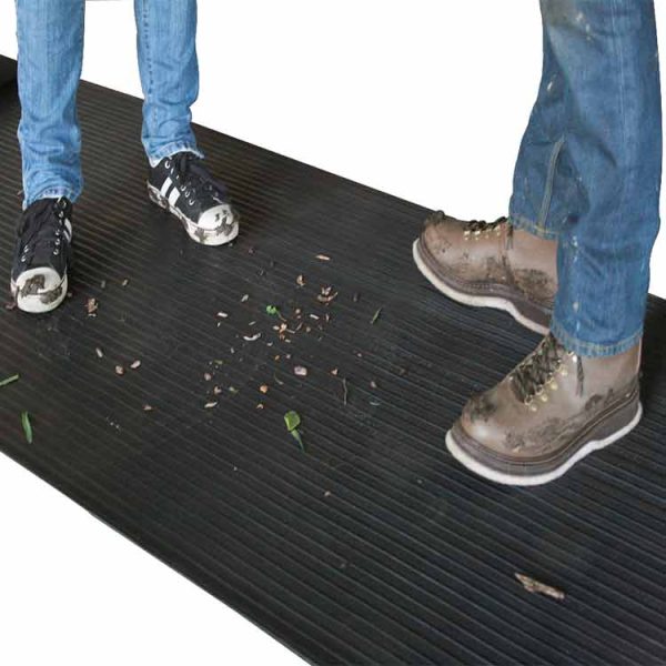 Wide fluted Ribbed Black Rubber Matting Roll - Rubber Flooring Uk