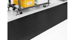 Wide fluted Ribbed Black Rubber Matting Roll - Rubber Flooring Uk